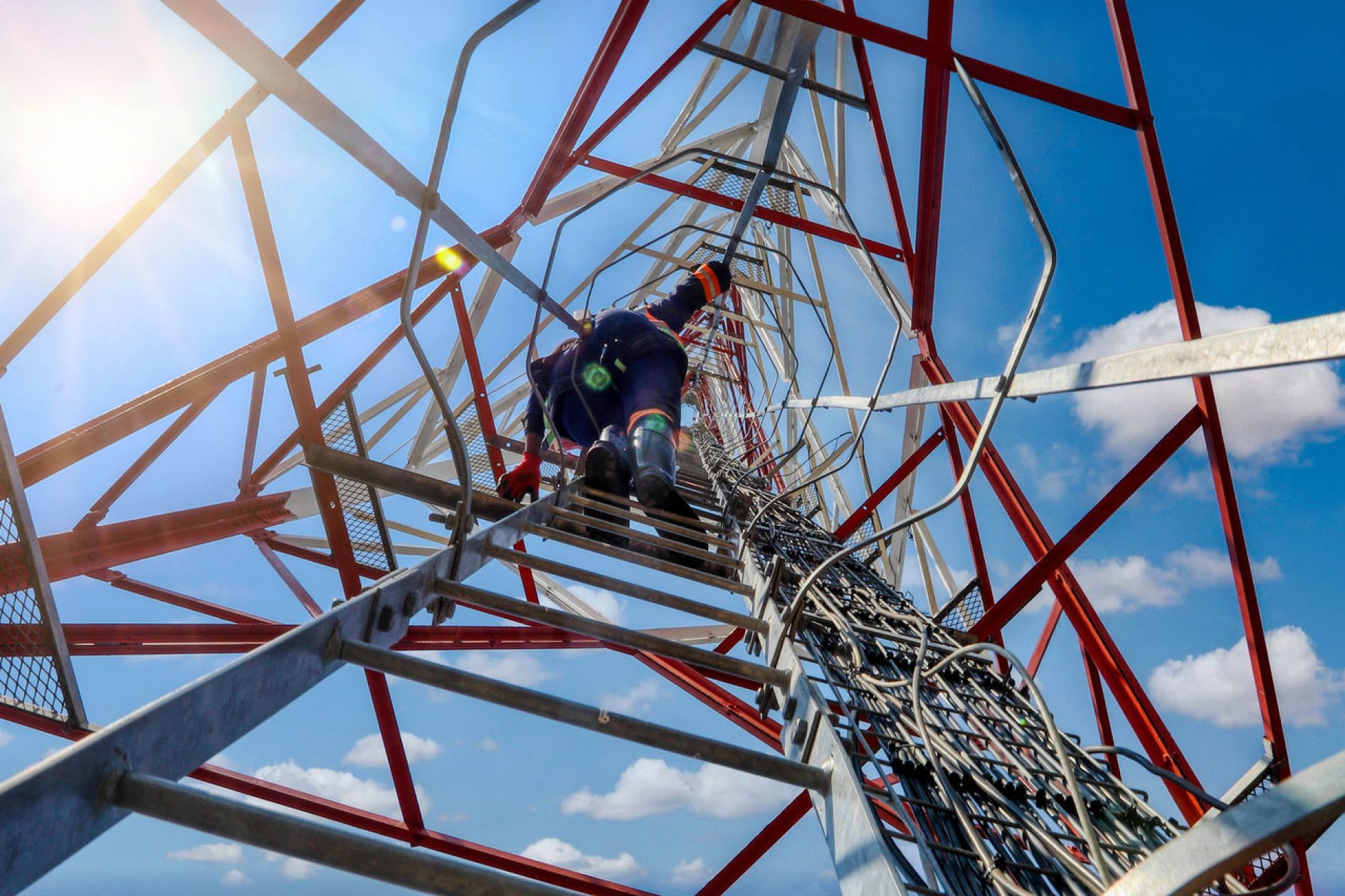 Digital grid services | EY - US