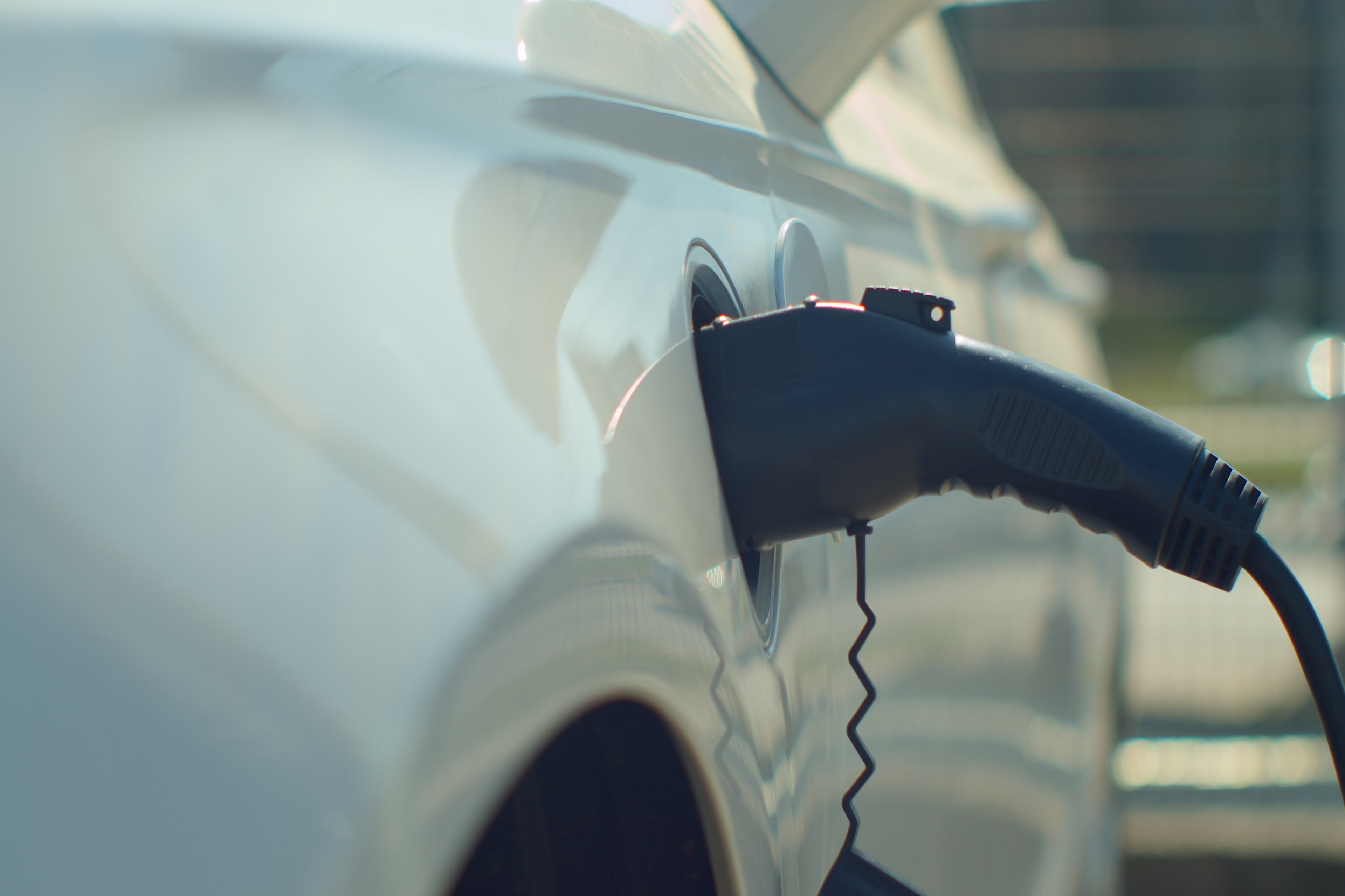 Étude EY – Eurelectric : Comment la voiture électrique va-t-elle se démocratiser ? | EY - France